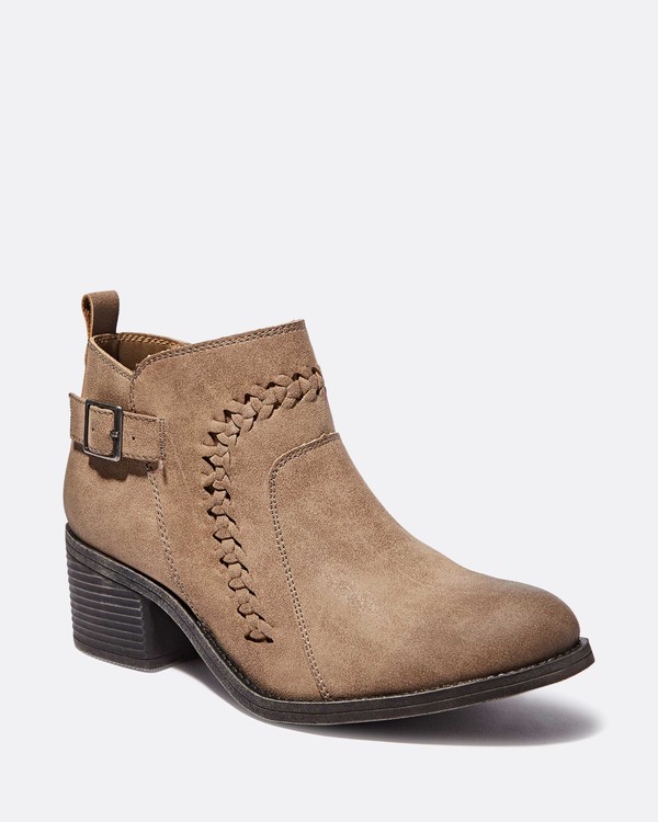 Take A Walk Ankle Boot 828570068301 | Billabong